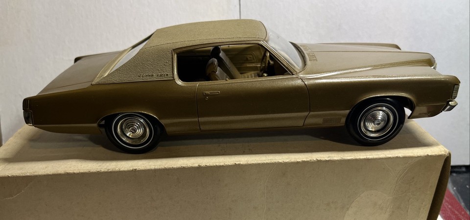 1970 Pontiac Grand Prix Rare Aztec Gold Old Dealer PROMO 1/25 Original ...