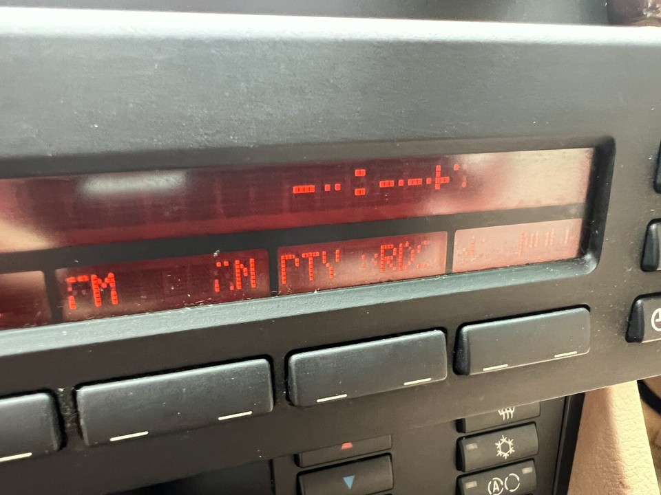 BMW E39 530 528i 525i 530i 540i 523i 530d 525d 535i DSP BC trip radio ...