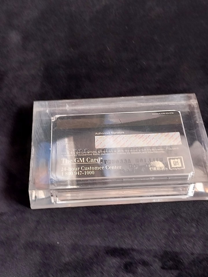 The GM Card Mastercard Credit Card 1992 General Motors Encased ...