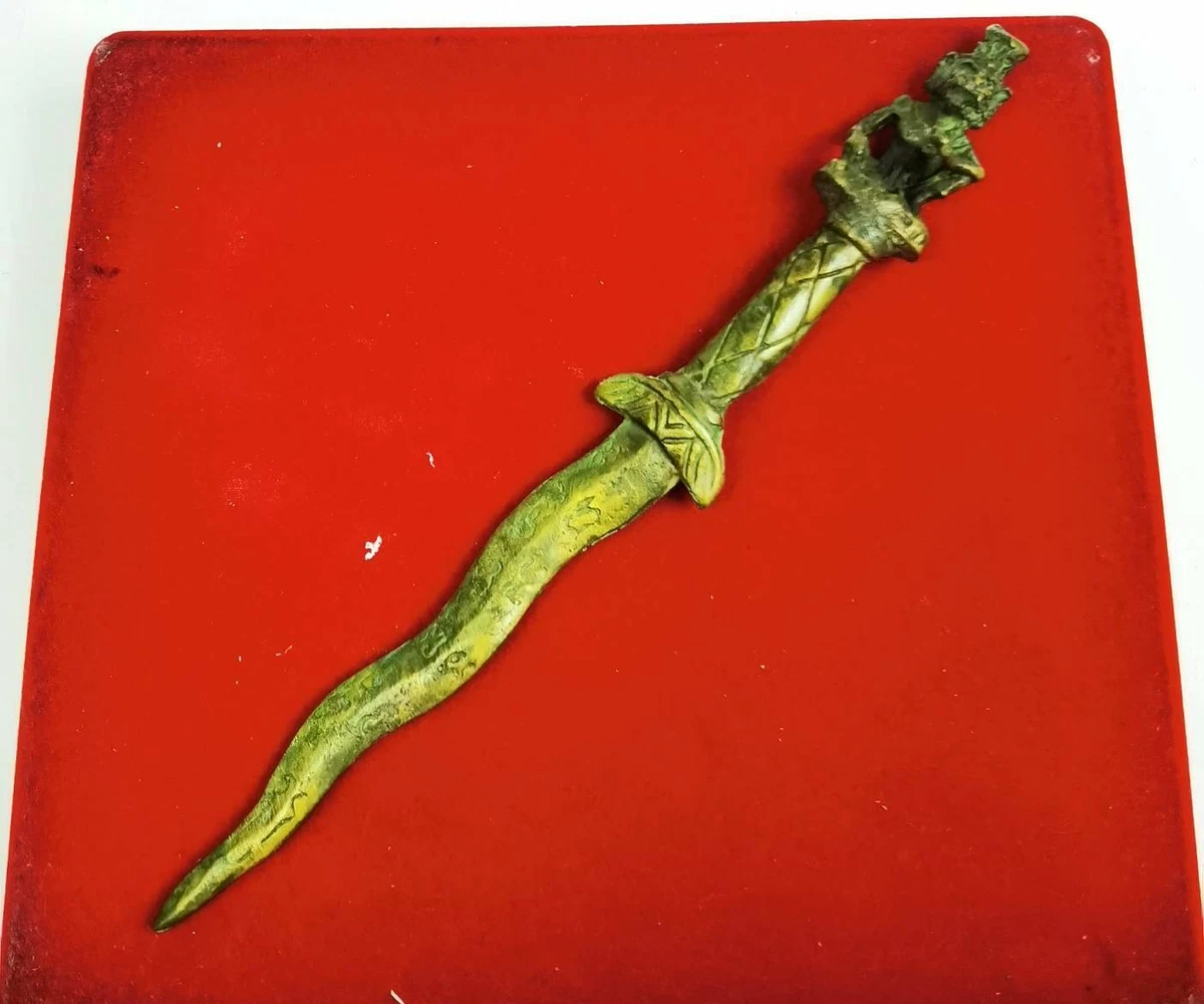 Magic Dagger