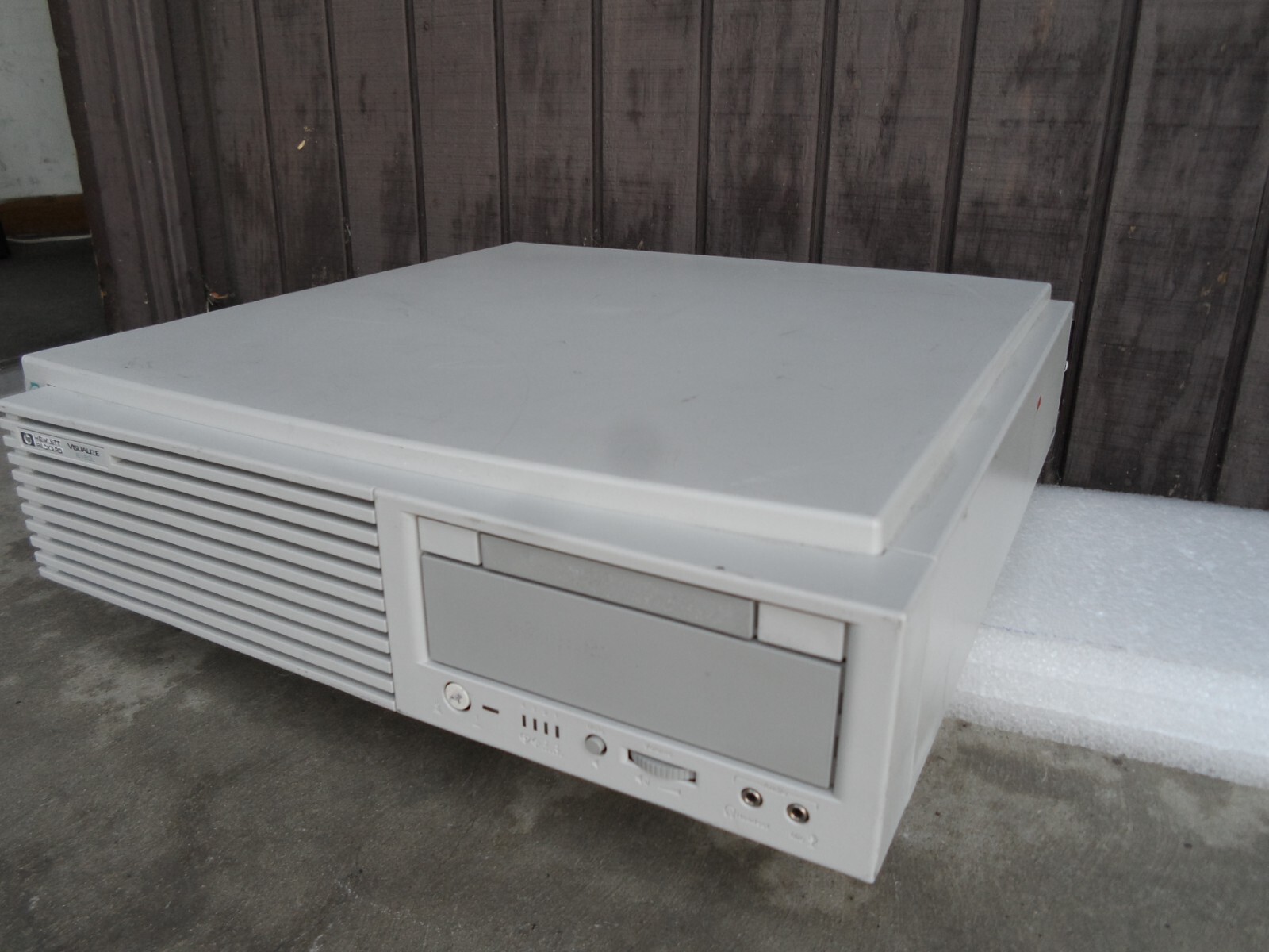 HP 9000 B180L Workstation Visualize PA7300 180Mhz 256Mb 9.1Gb HDD ...