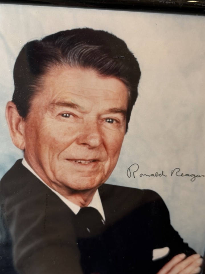Ronald Reagan Signed 8x10 Photo (No COA) Autograph Under Glass Frame | eBay