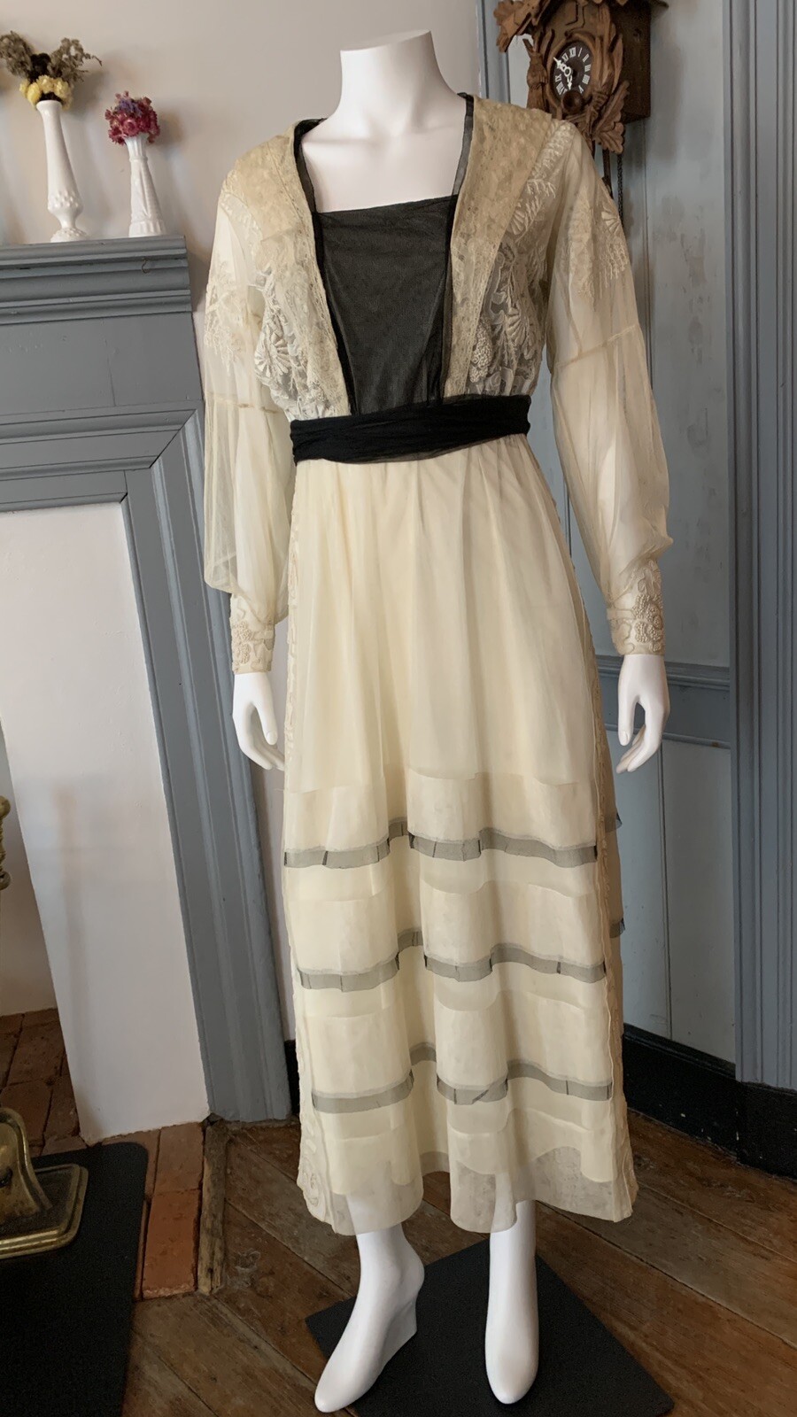 Antique edwardian net lace embroidered gown 1900s 191… - Gem