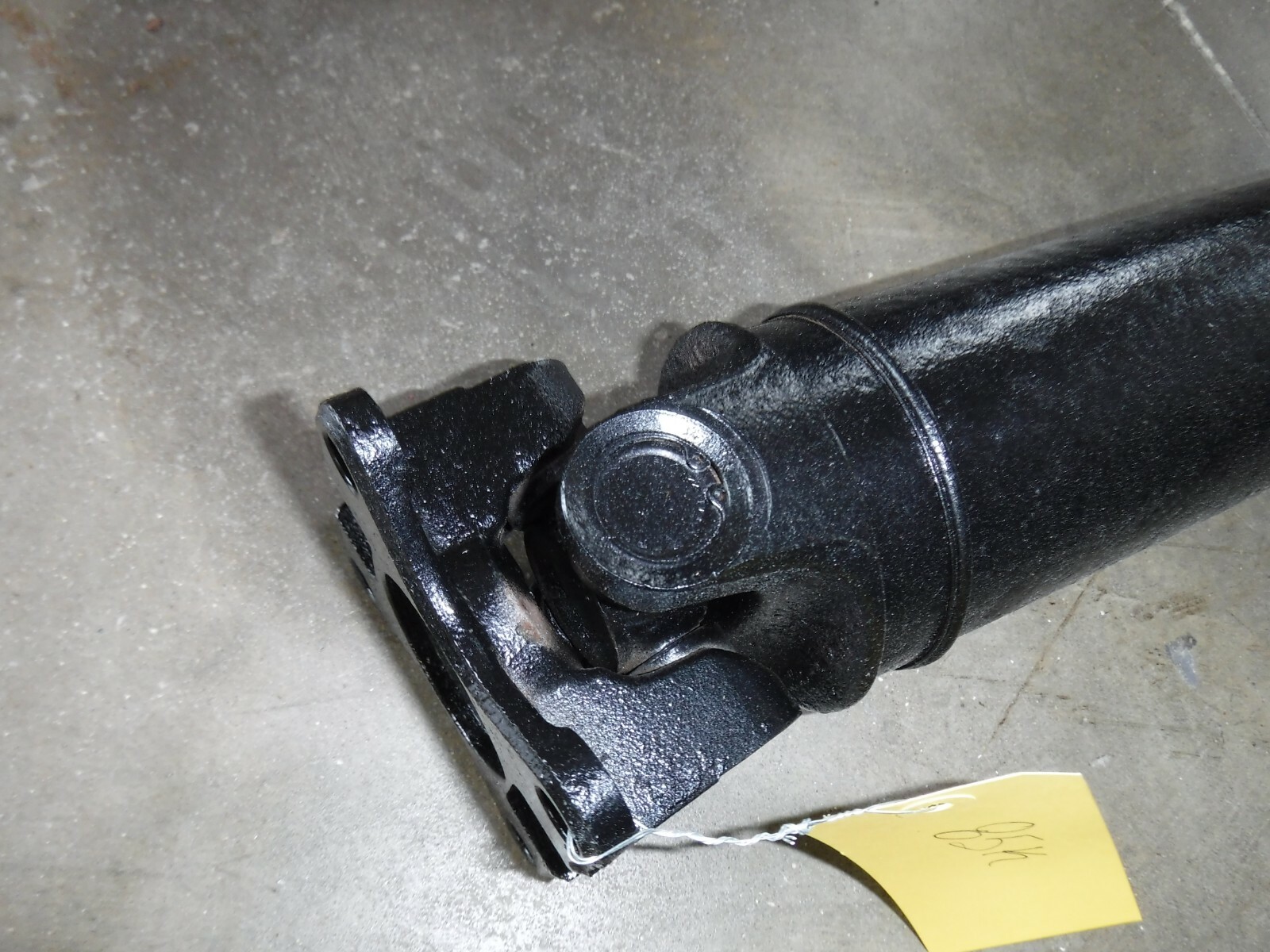 2003-2011 Mercury Grand Marquis Crown Vic Rear Drive Shaft Assembly ...