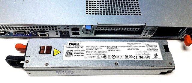 Dell PowerVault NX300 4 Bay's of 1tb Powers on and Works for sale ...