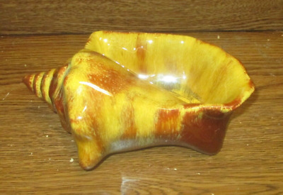 Blue Mountain Pottery 6.5" Conk Shell Ashtray / Bowl (Harvest Gold and ...
