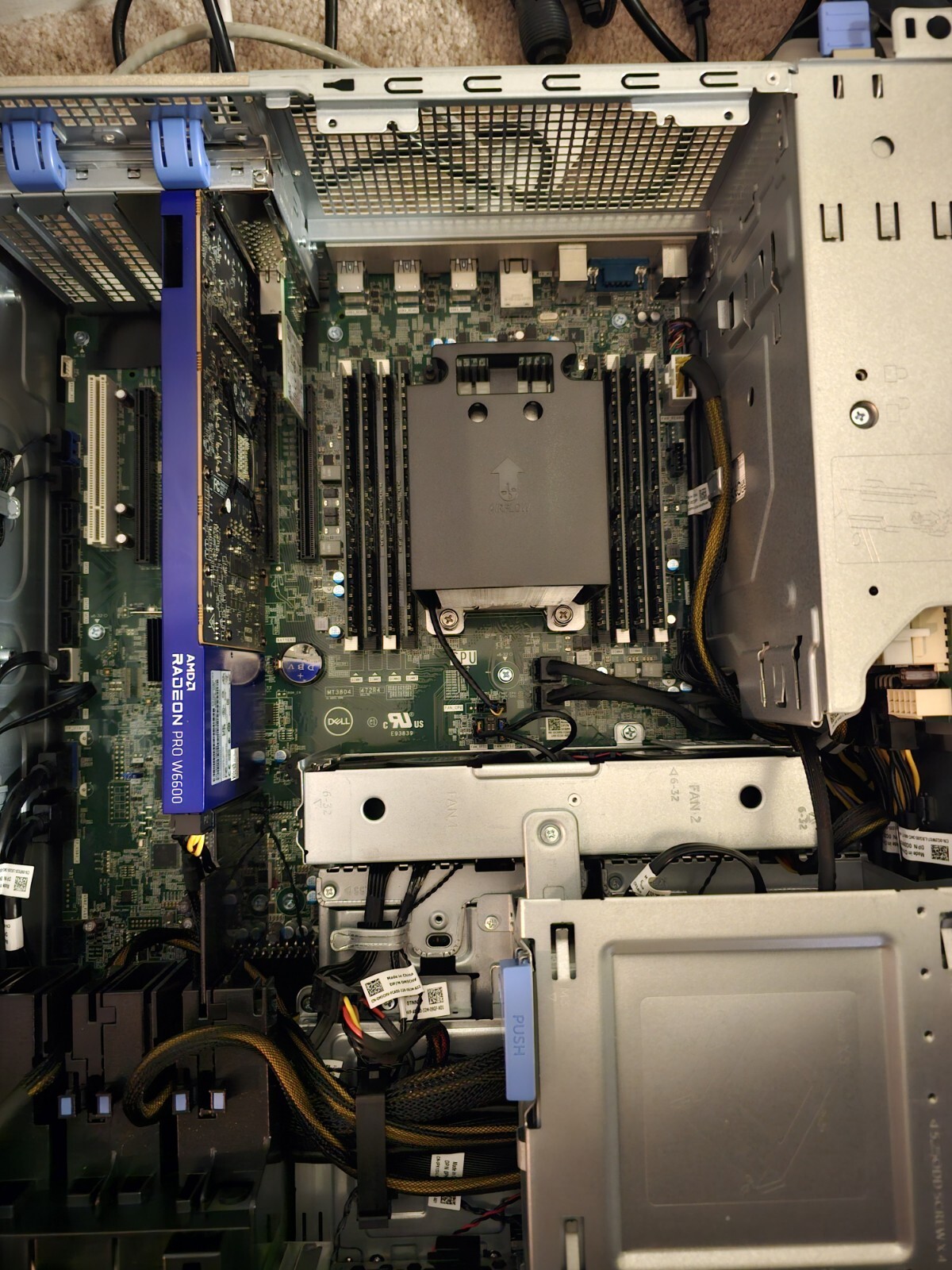 Dell T5820 - W-2235 3.8Ghz / 128GB RAM / 1TB NVMe /Radeon PRO W6600 8gb ...