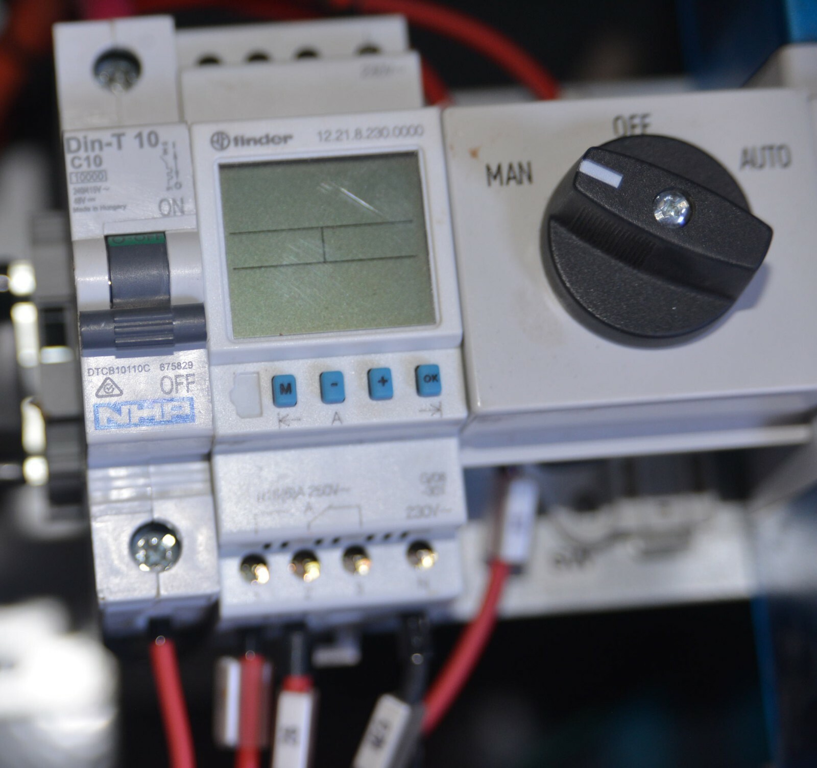 NHP Concept Premier Plus panel 24 POLES RCD timer distribution ...