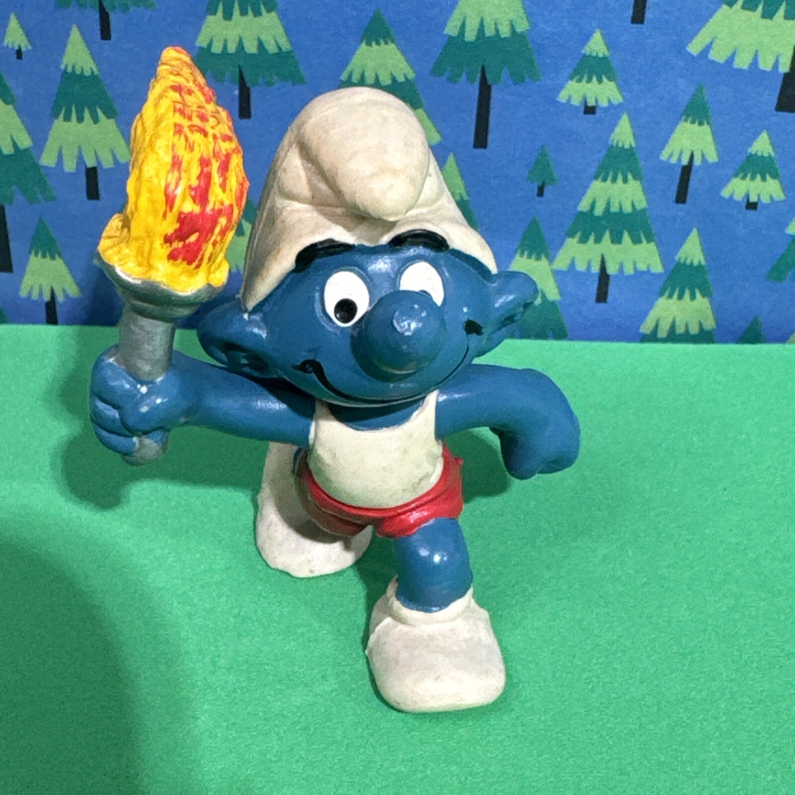 1978 Smurfs Olympic Torchbearer Smurf 20030 Figure Torch Runner ...