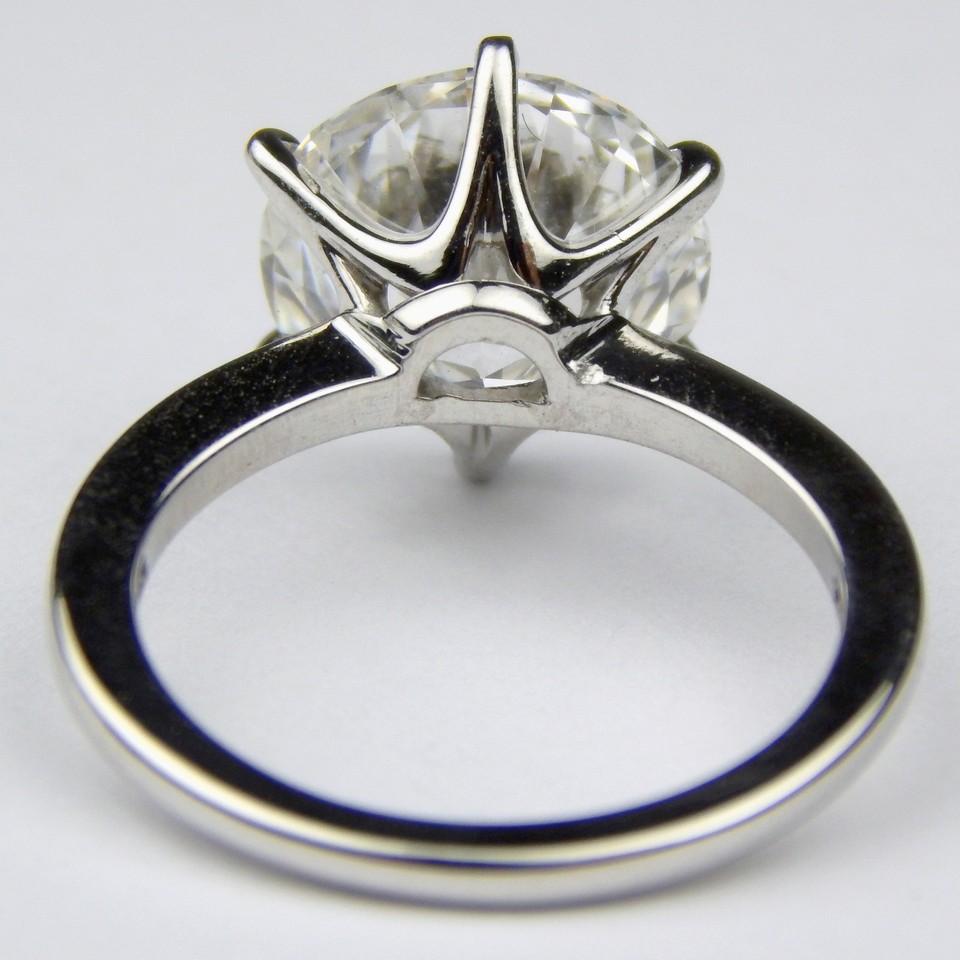 Tiffany & Co. 4.49 ct Diamond Platinum Engagement Ring GIA F / VS2 Size ...