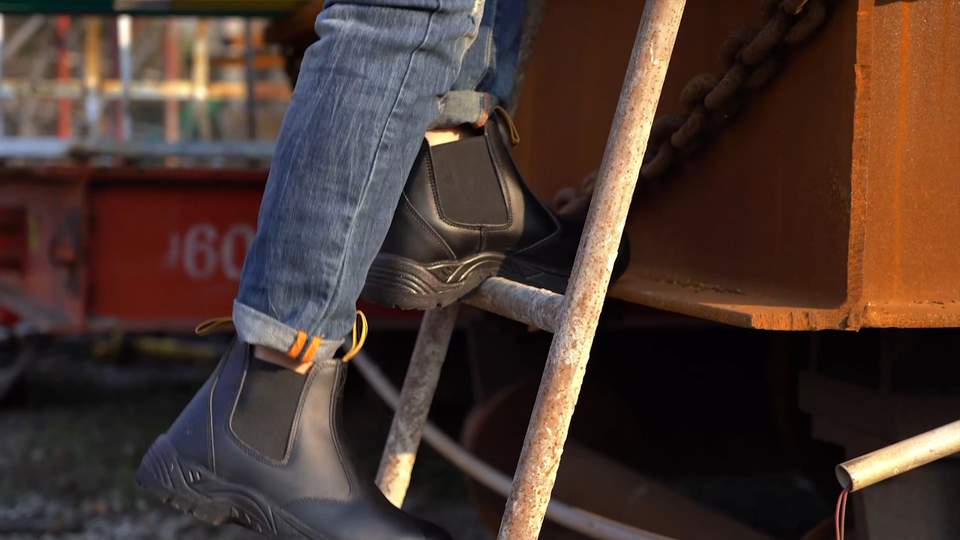 Safetoe Men Safety Shoes Steel Toe Work Boots Water Resistant Slip on ...