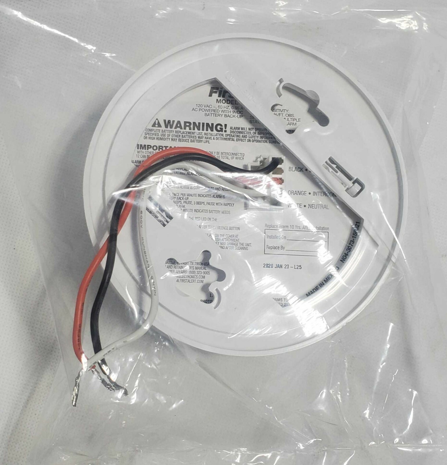 First Alert BRK 7010B Hardwired Smoke Detector with Photoelectric ...