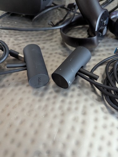 Oculus Rift Wireless VR CV1 Headset Kit - Untested | eBay