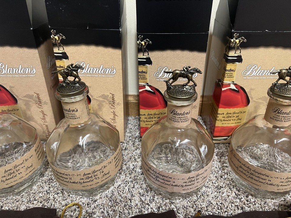 Complete Set 8 Blanton's Bourbon Whiskey Cork Stoppers w Empty Bottles ...