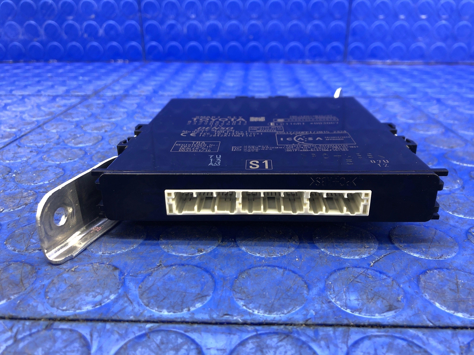 2018 LEXUS LC500 SMART KEY THEFT LOCKING KEYLESS IGNITION MODULE 89990 ...