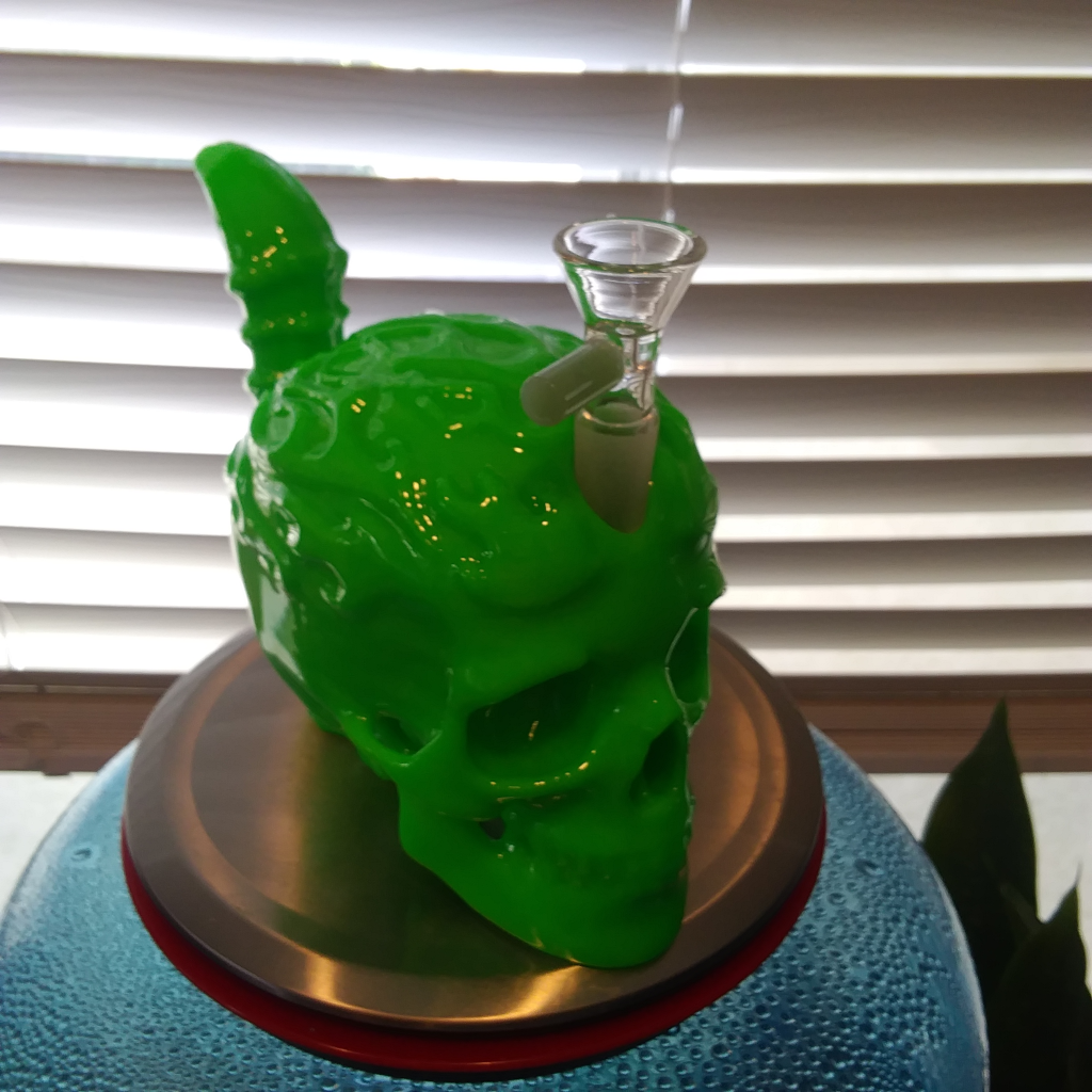 Skull Bong with Flames Black Light Water Pipe Bubbler | eBay