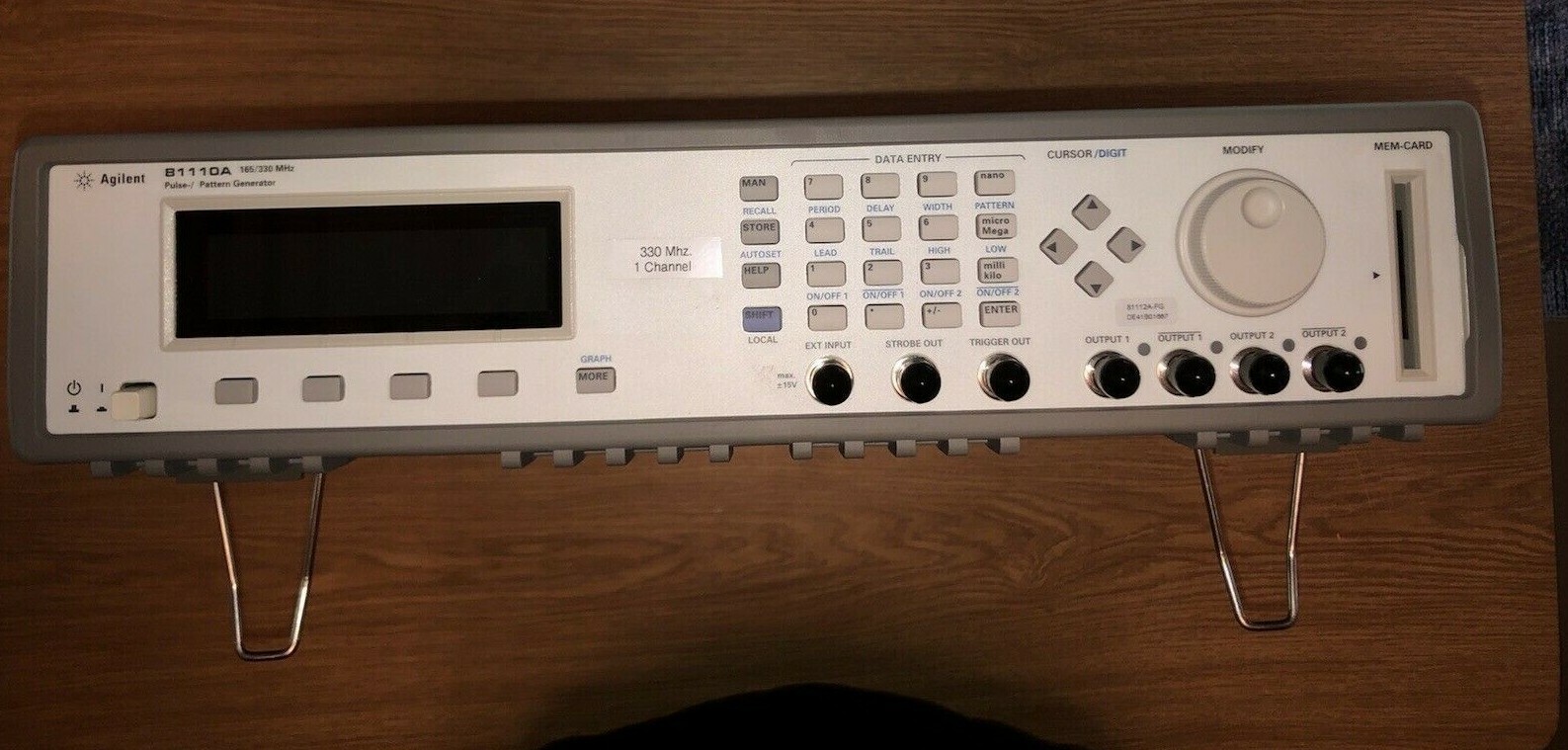 AGILENT 81110A PULSE PATTERN GENERATOR with SINGLE CHANNEL 81112A ...