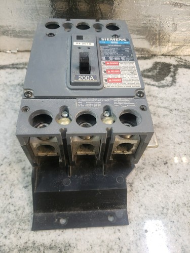 SIEMENS QR23B200 3 POLE 200A 240VAC TYPE QR2 CIRCUIT BREAKER(18EB1) | eBay