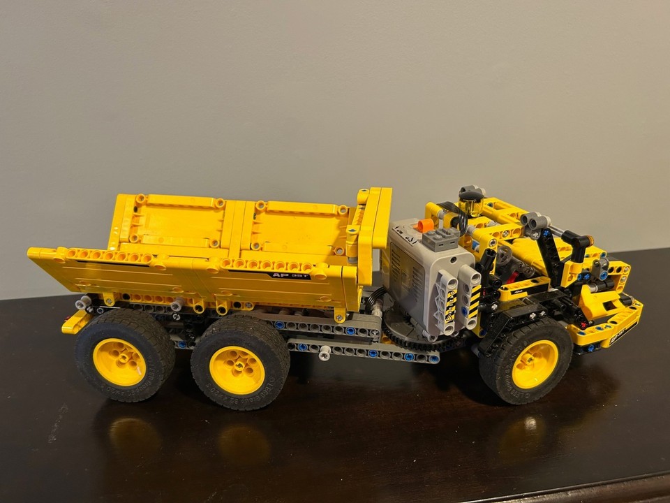 LEGO Technic 8264 Hauler RETIRED – Assembled, Works Great, w ...