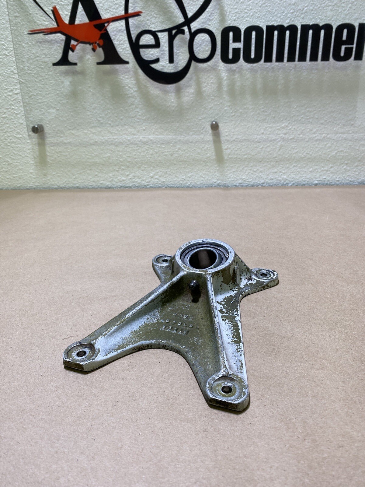 Piper PA-34 Main Landing Gear Trunnion Mount 67043-3 (3025) | eBay