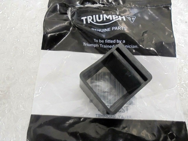 Genuine Triumph Relay Rubber Holder Grommet Tiger Daytona Sprint for ...