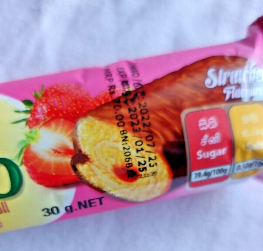 Tiara Rollo Chocolate Coated Swiss Roll Strawberry Flavoured 30g | eBay