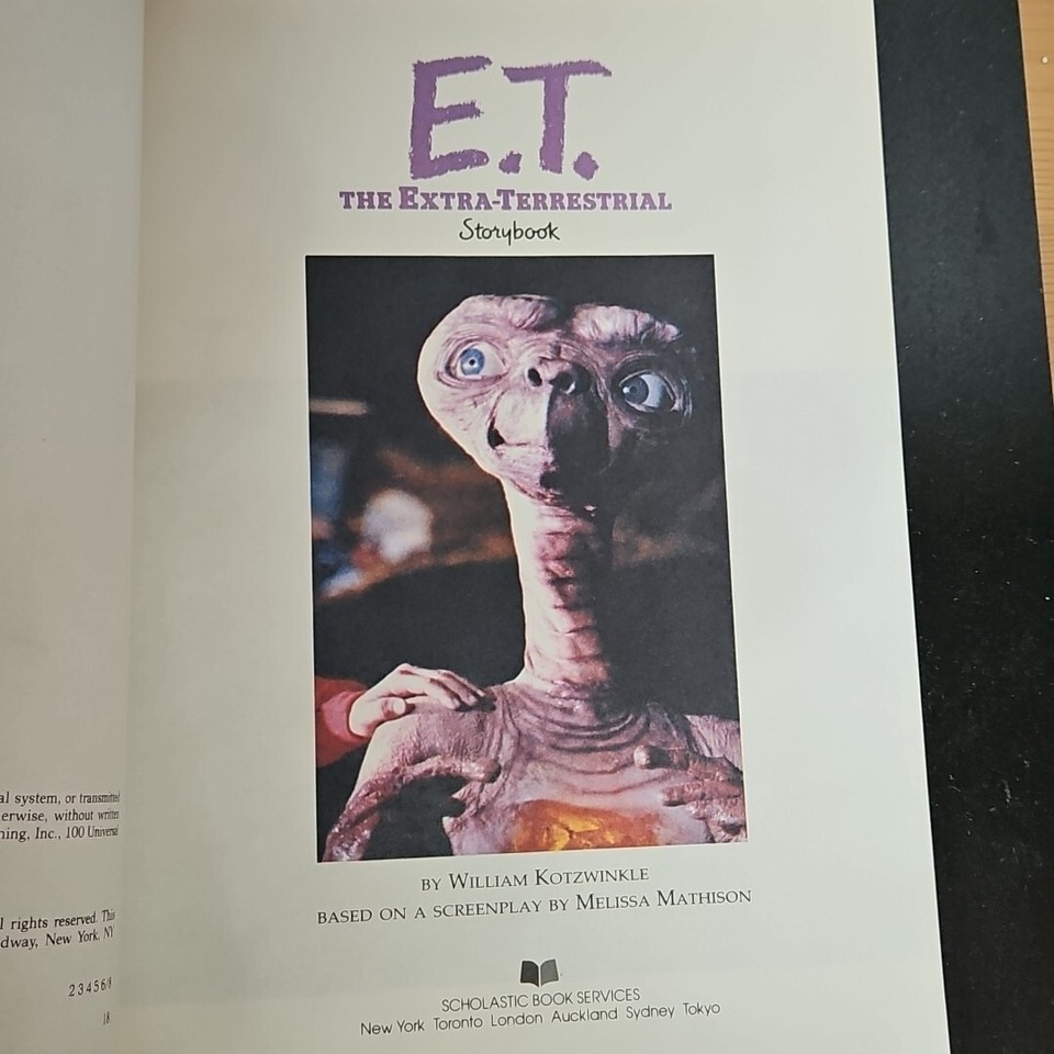 ET The Extra Terrestrial Storybook 1982 Scholastic Edition Steven ...