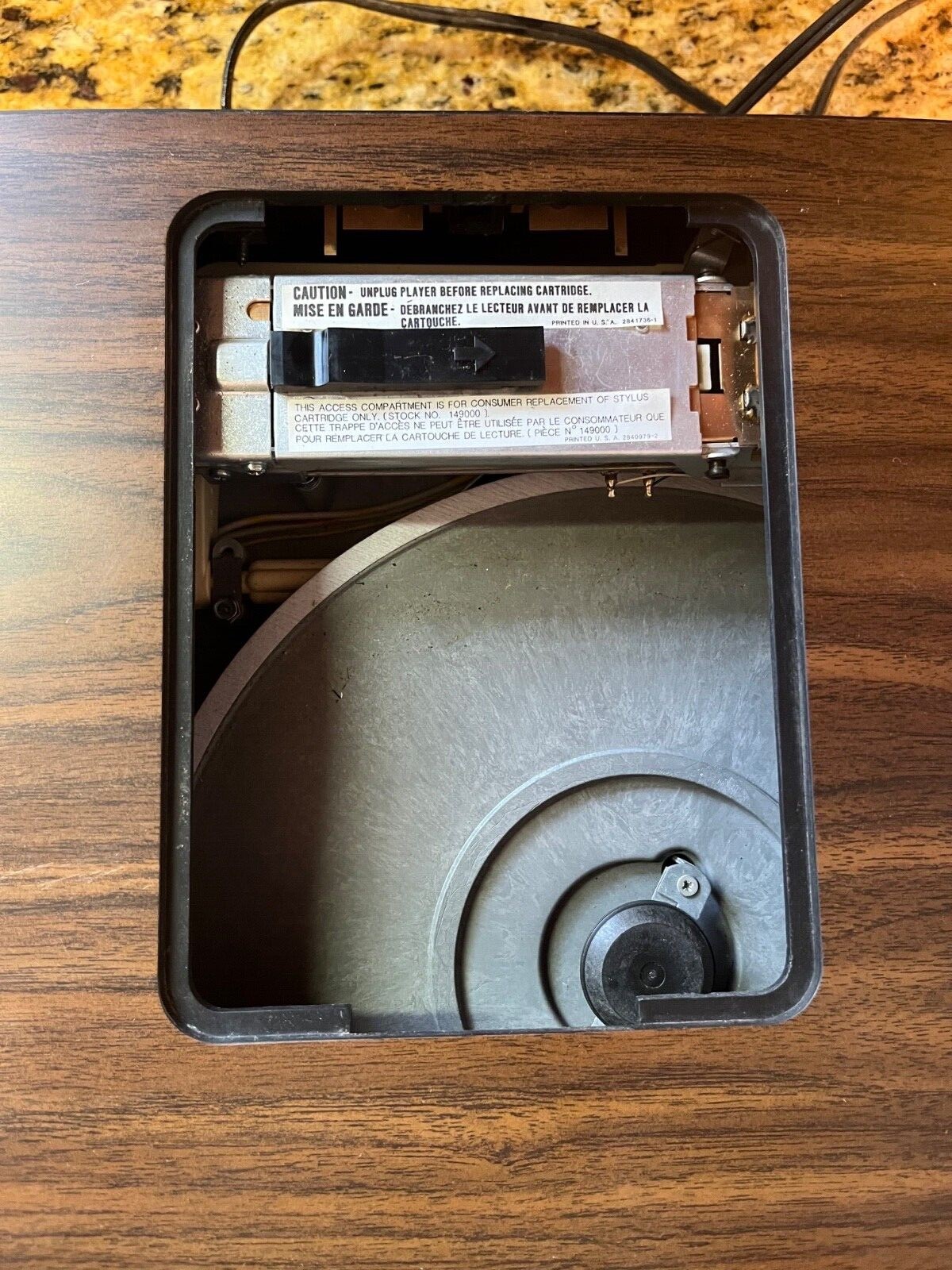 RCA SelectaVision CED Video Disc Player - Model SFT 100 W - turns on ...