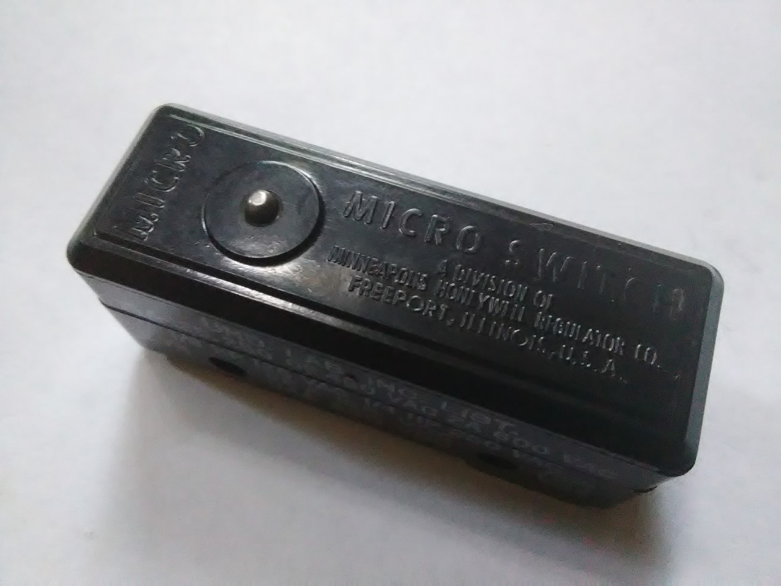 Und. Lab. Inc. Micro Switch BZ-2R #7409 ~ TS | eBay