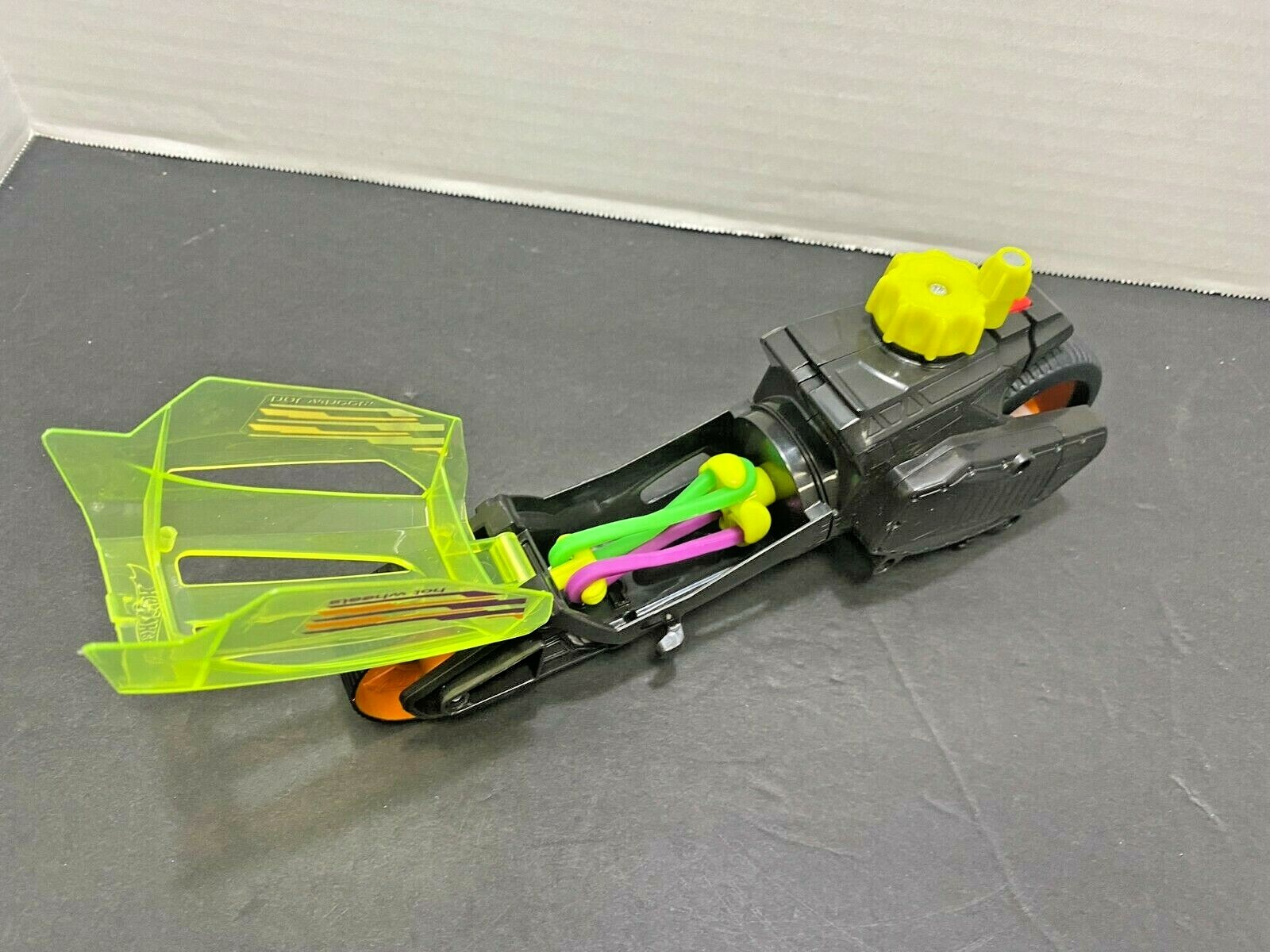 2015 Hot Wheels SPEED WINDERS Twisted Cycle Vehicle Wind Up Toy Yellow ...