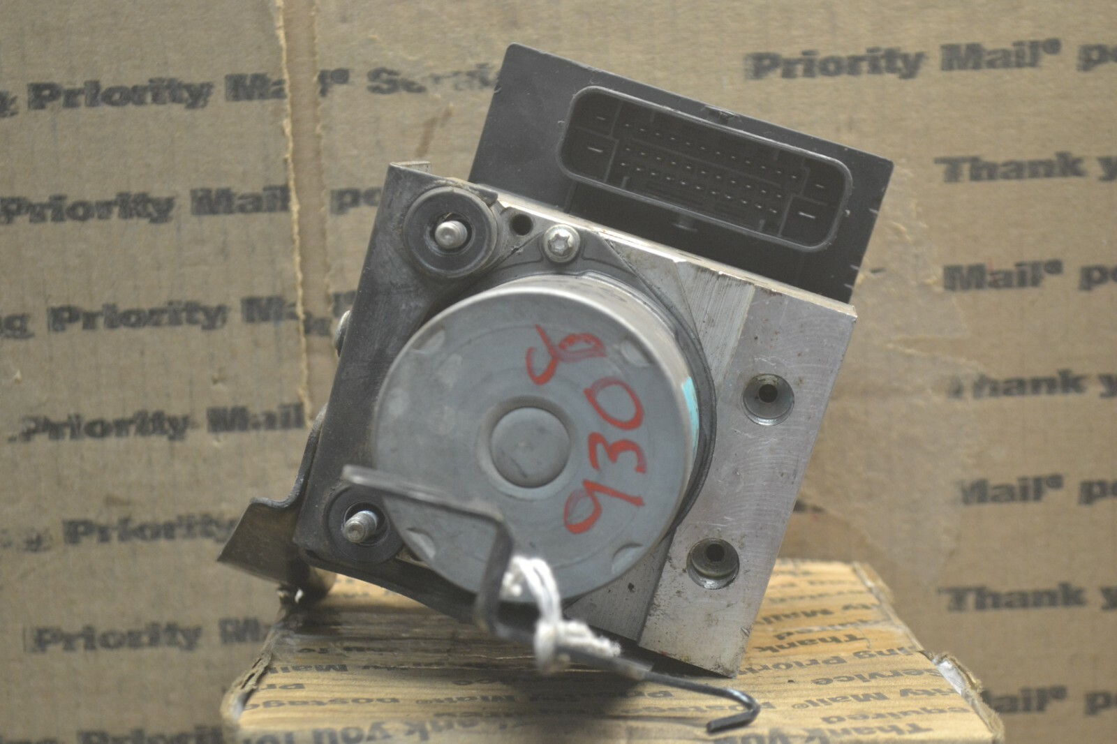 2011-2013 Hyundai Sonata ABS Pump Control OEM 589203Q500 Module 720 ...