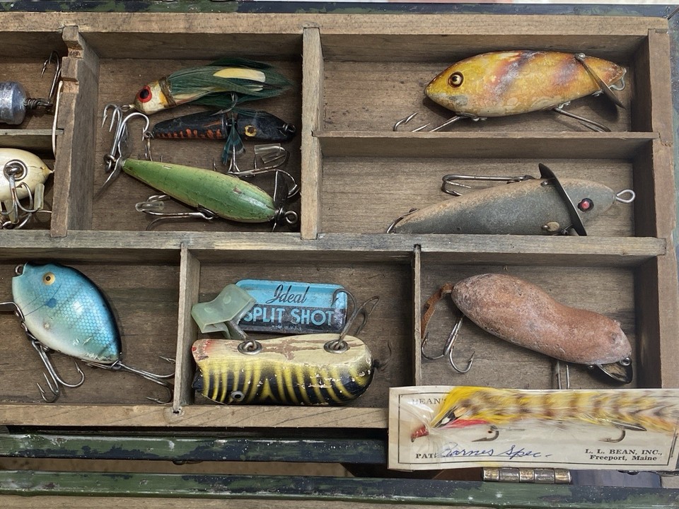 Antique/vintage Tackle Box Loaded W/Shakespeare/Heddon/ Creek Chub ...