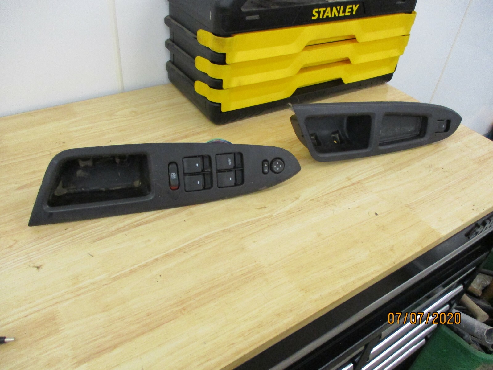 PAIR LH RH Driver Front Door Window Switches 06 07 08 Chevy Impala ...