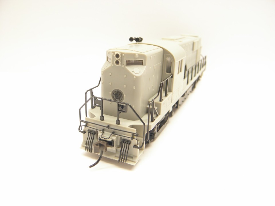 ATLAS CLASSIC #8770 ALCO RS-11 HO SCALE LOCOMOTIVE UNDECORATED -NEW ...