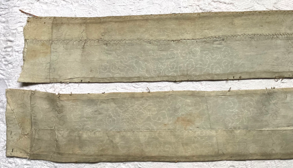 ANTIQUE PAIR CHINESE FINE SILK HAND EMBROIDERED SLEEVE BANDS / PANELS ...