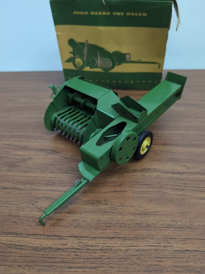 1/16 Eska Farm Toy John Deere 14T Baler With Box #2 | eBay