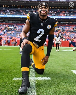 Justin Fields Taking a Knee Pittsburgh Steelers 8x10 NFL Football Photo ...