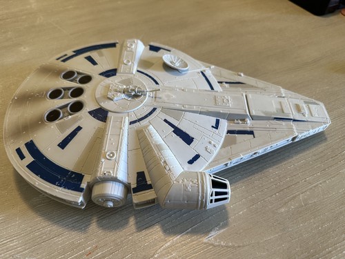 STAR WARS MILLENIUM FALCON SHIP MODEL TOY REMOVABLE NOSE RARE LANDING ...