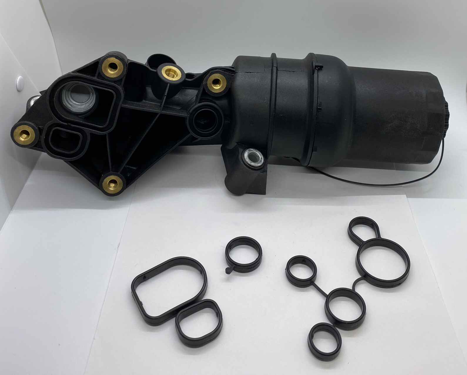 Engine Oil Filter Housing 07K115397D for Select Volkswagon & Audi ...