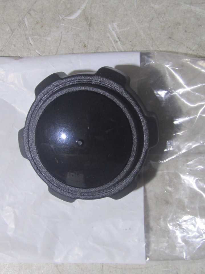 NEW GENUINE OEM JLG 7016314 CAP NON VENTED | eBay