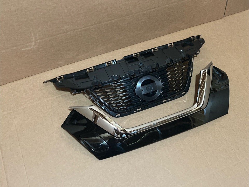 NEW for 2020-2022 NISSAN VERSA Front Bumper Upper Grille Assembly | eBay