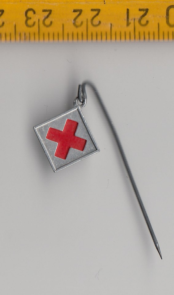 Vintage RED CROSS pin badges brooches Rode Kruis Rotes Kreuz Medical ...