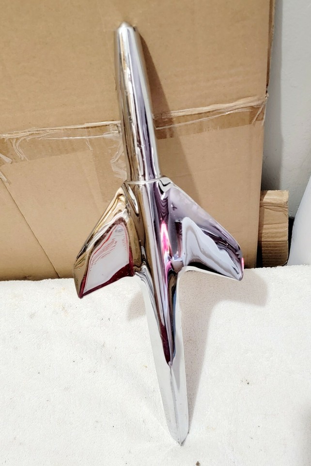 1951-1952 Chevrolet Hood Ornament Emblem Genuine GMC #16 Original Used ...