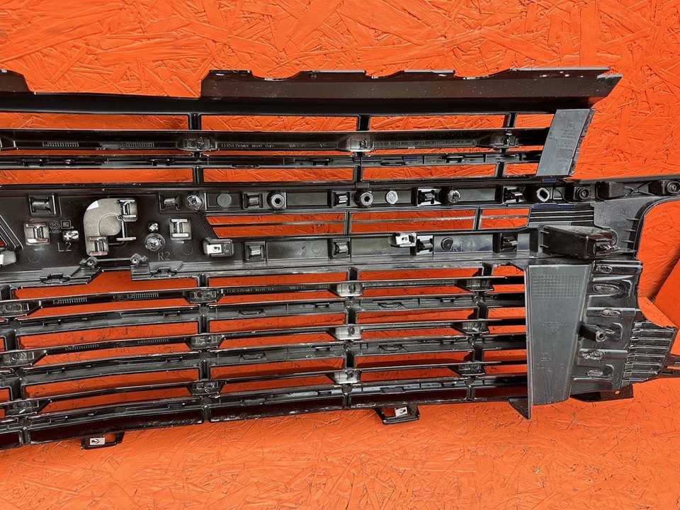 2021 2022 2023 CHEVROLET TAHOE SUBURBAN GRILLE OEM 032020088 | eBay