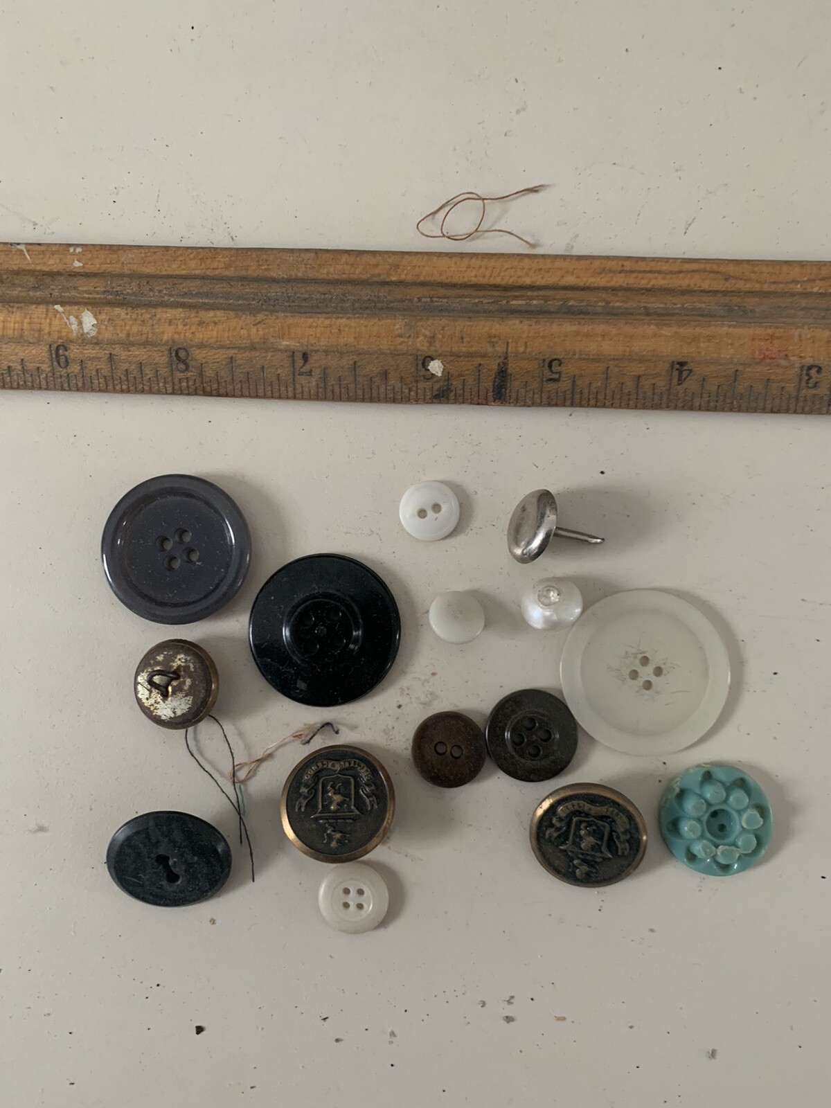 EARLY PLASTIC BUTTONS Vintage assorted loose lot box28b | eBay