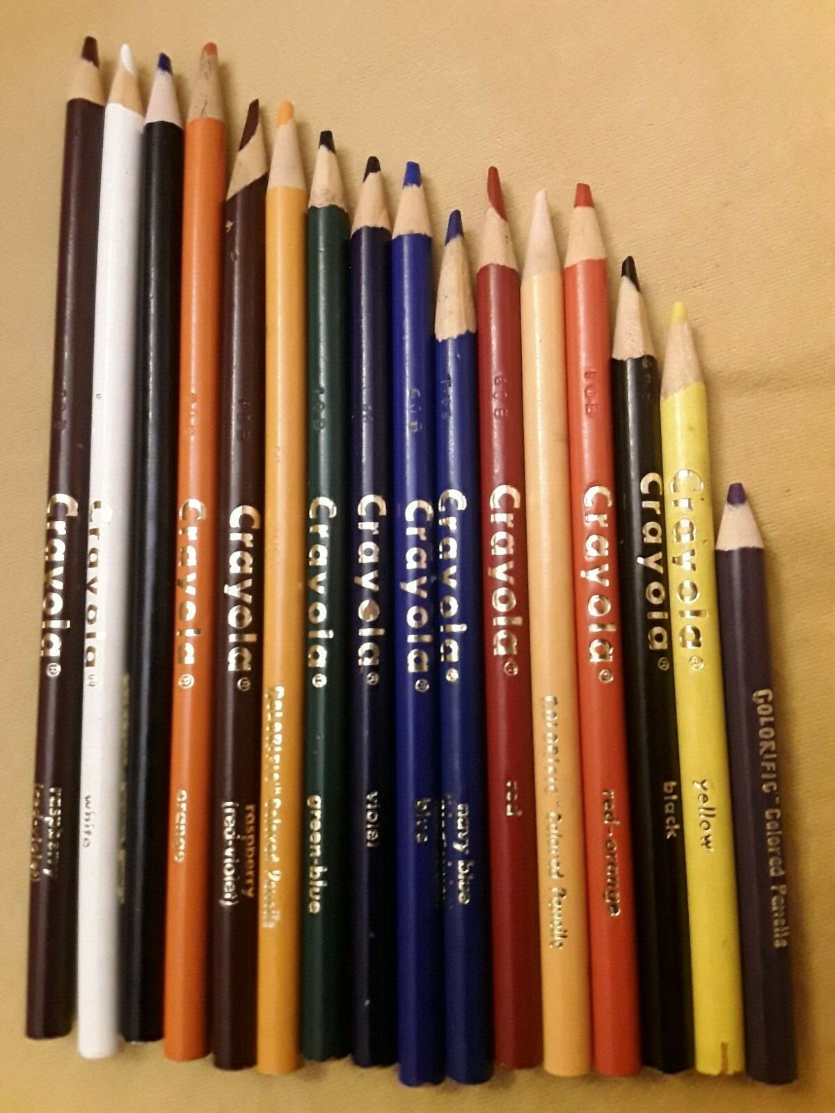 Lot of 16 Crayola and Colorific Assorted Colored Pencils Sharpened lot ...
