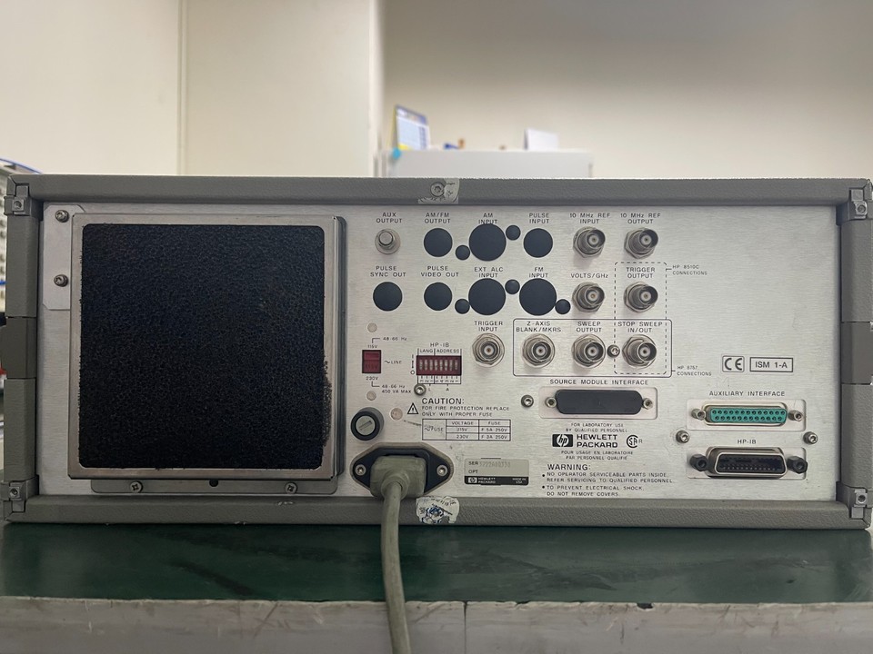 HP Agilent 83640B 10MHz-40GHz Synthesized Sweep Signal Generator _330 ...