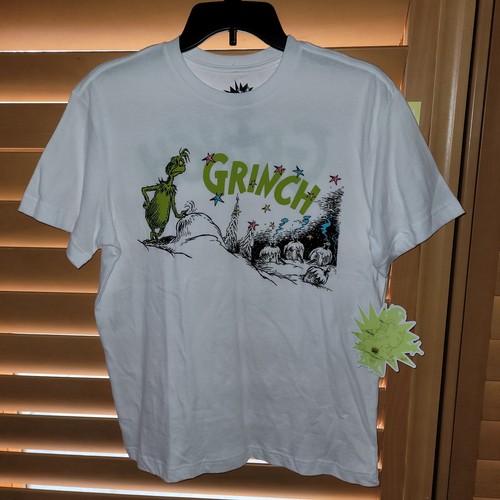 Dr Seuss The Grinch Looking Over Whoville Juniors White T-Shirt Small ...