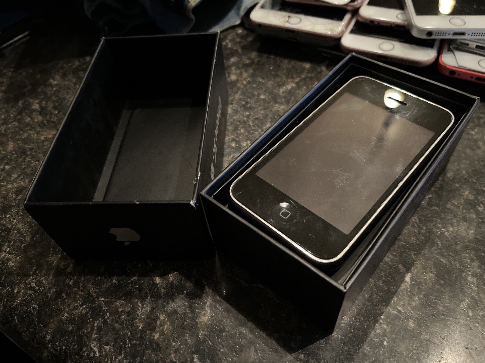 Apple iPhone 3GS - 16 GB - Black (Unlocked) (Single SIM) 885909318551 ...