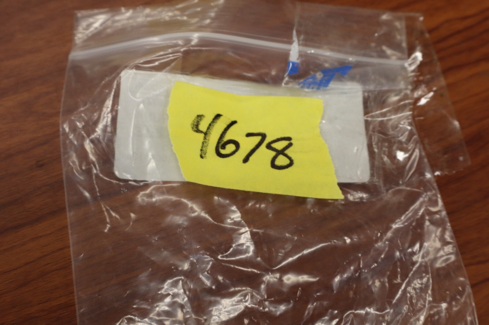 NEW For GM Buick Chevrolet Rocker Moulding Clips (8) With Sealer ...